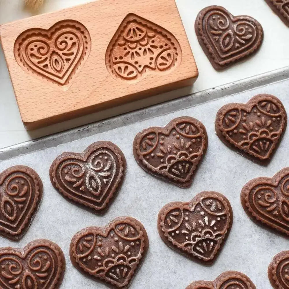 DIY Wooden Shortbread Mould Raspberry Heart Carved Christmas Gingerbre ...